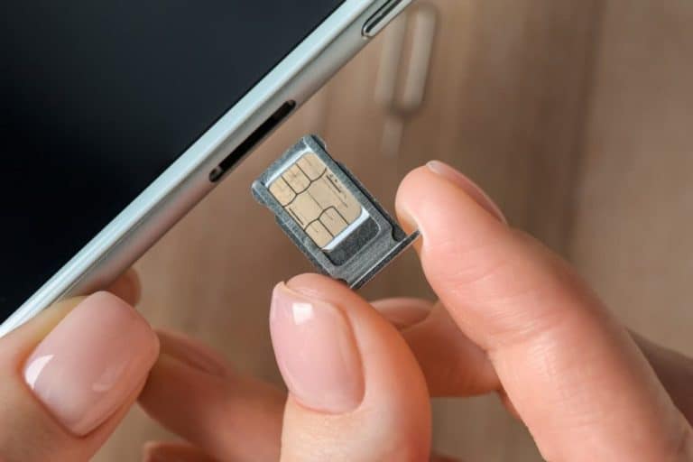 Best UK SIM Cards for Tourists: Updated Prices & Where to Buy 2024