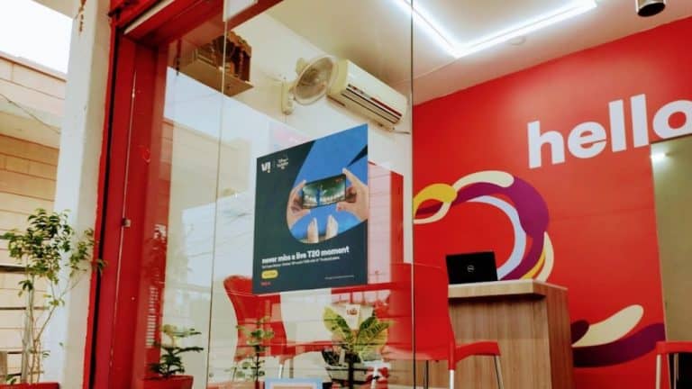 Vi SIM Cards and eSIM: a Comprehensive Guide for Tourists