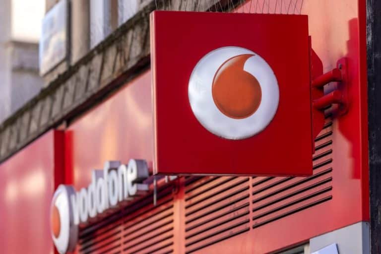 Vodafone SIM Cards and eSIM for Tourists 2024